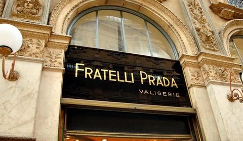 Prada: storia e curiosità del lusso made in Italy