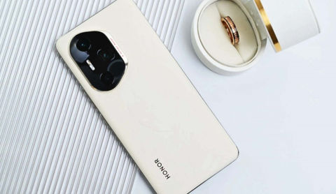 Honor: arrivata la conferma del modello Honor 300 Ultra