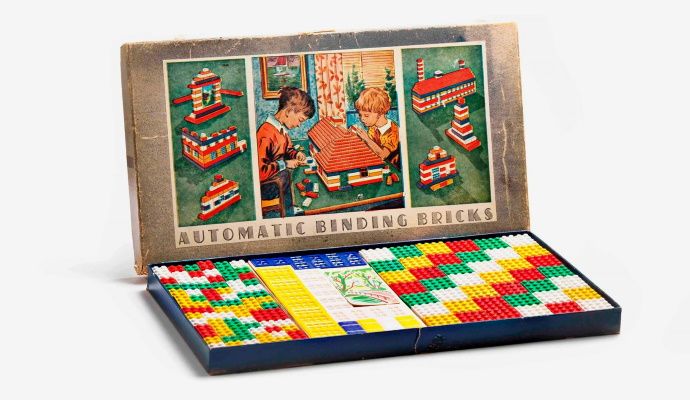 Lego: la storia degli iconici mattoncini