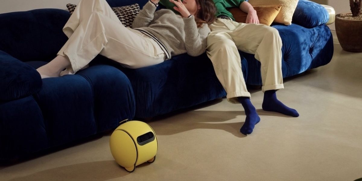 Arriverà in estate il robot Ballie di Samsung dotato di AI