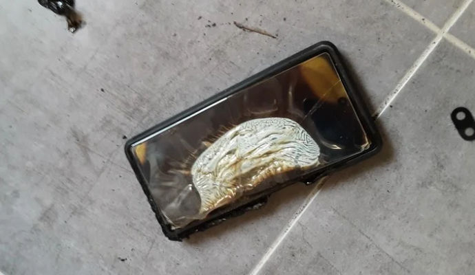 Attenti al vostro Google Pixel 6a: potrebbe prendere fuoco!