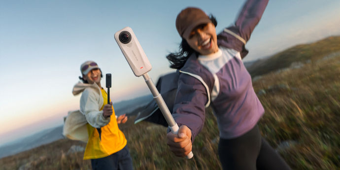 Insta360 X4 Air: videocamera 8K a 360° compatta e leggera