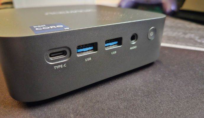 Recensione Mini PC Acemagic Mini M1 Matrix: potenza per lavoro e gaming