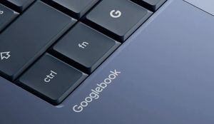 Google annuncia i suoi laptop basati sull'AI: arrivano i Googlebook